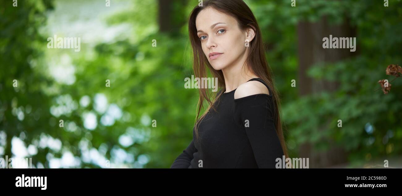 pretty woman in the park. Outdoors portrait Stock Photo - Alamy