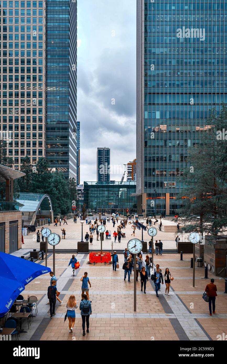 Canary Wharf, the business and financial center of London Stock Photo ...