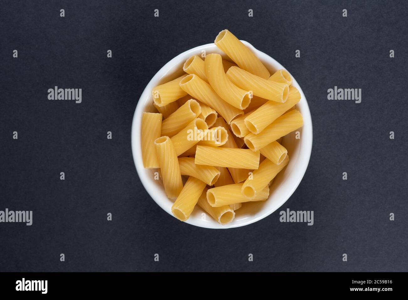 Tortiglioni pasta hi-res stock photography and images - Alamy