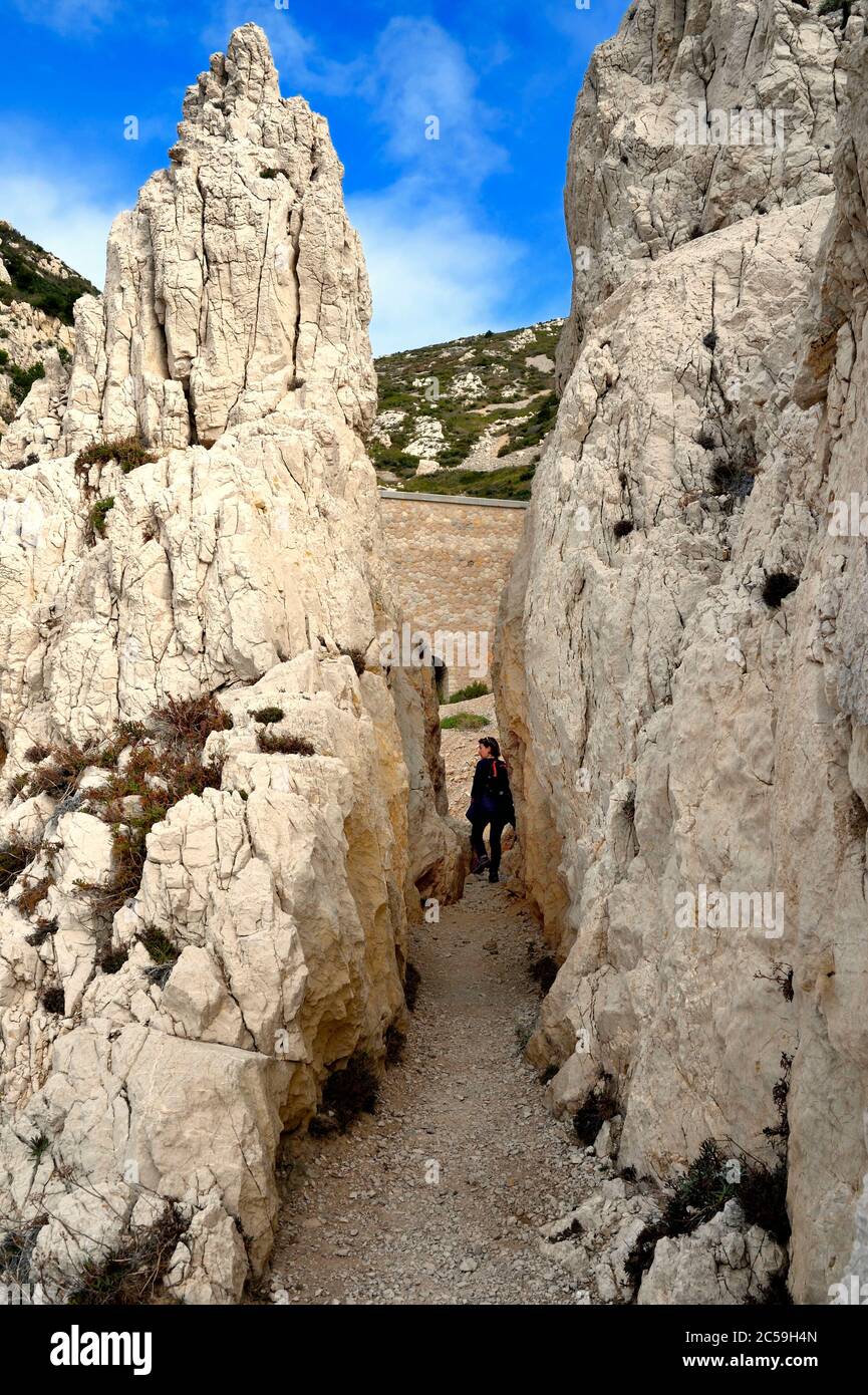 France, Bouches du Rhone, Le Rove towards Marseille, the Cote Bleue ...