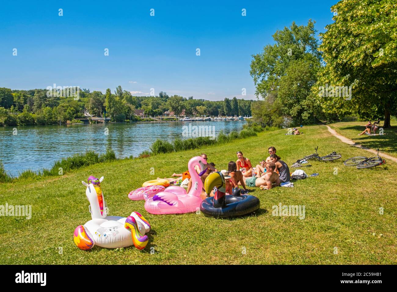 France, Seine et Marne, Samoreau, the bathing beach by the Seine Stock ...