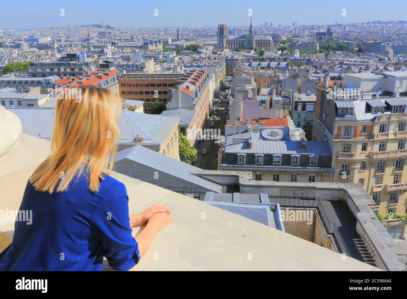 Rear view notre dame cathedral hi-res stock photography and images - Alamy