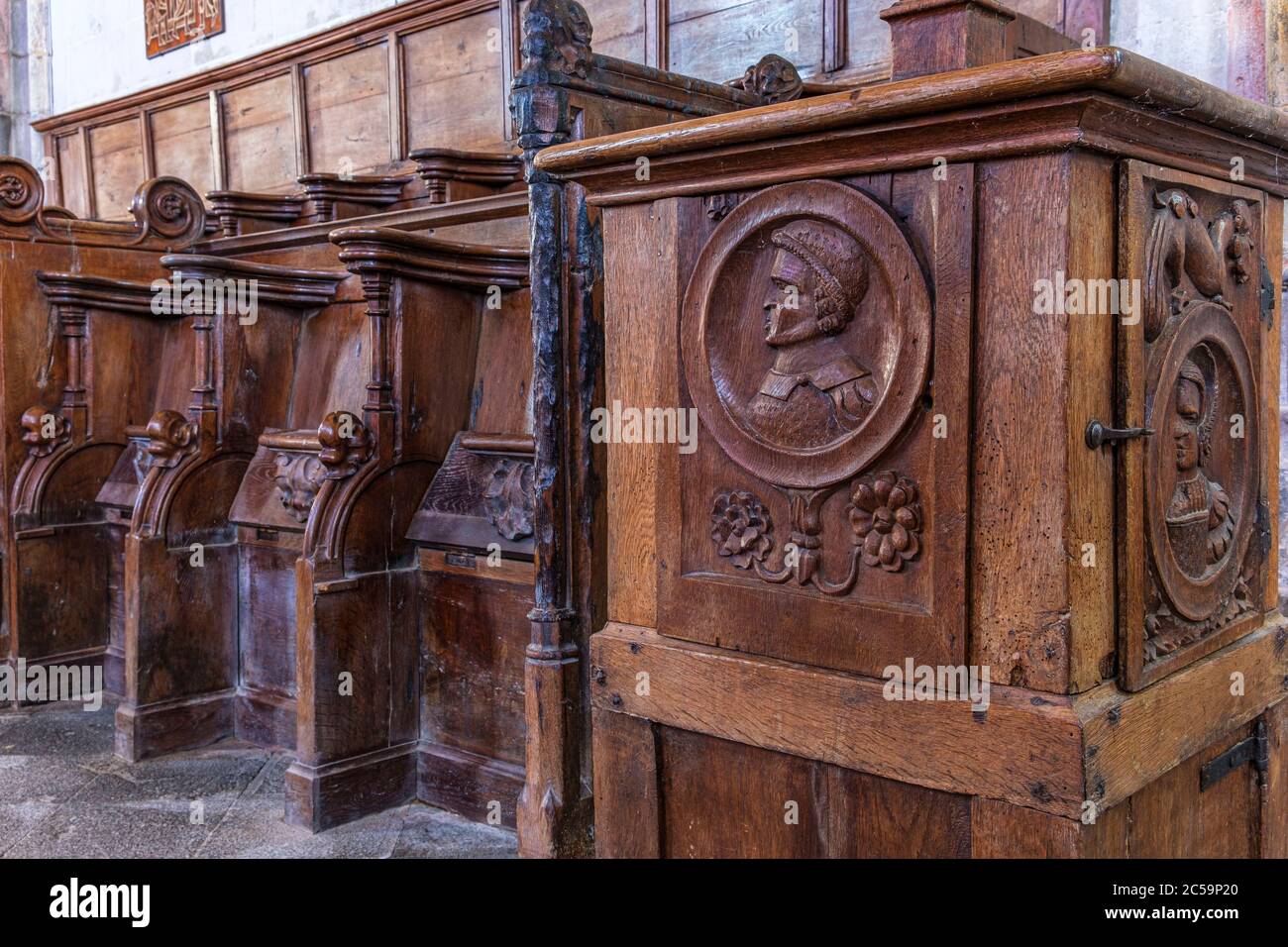 Church choir stalls hi-res stock photography and images - Alamy