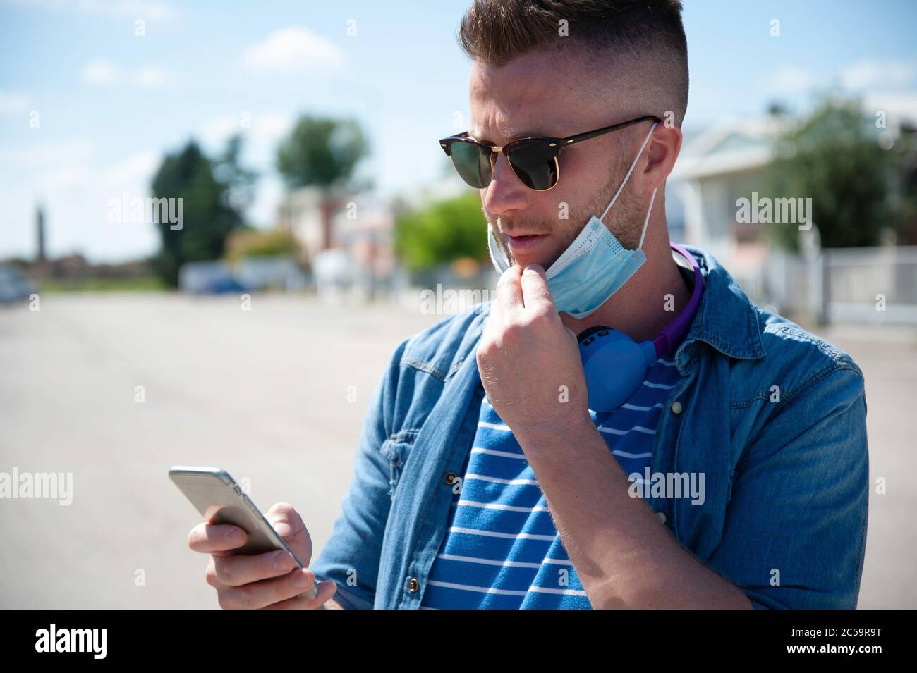 Australian man handsome hi-res stock photography and images - Alamy
