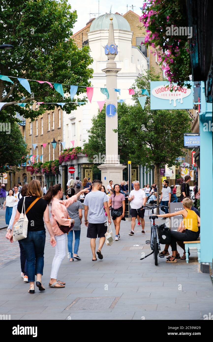 Seven dials monument in covent garden hi-res stock photography and ...