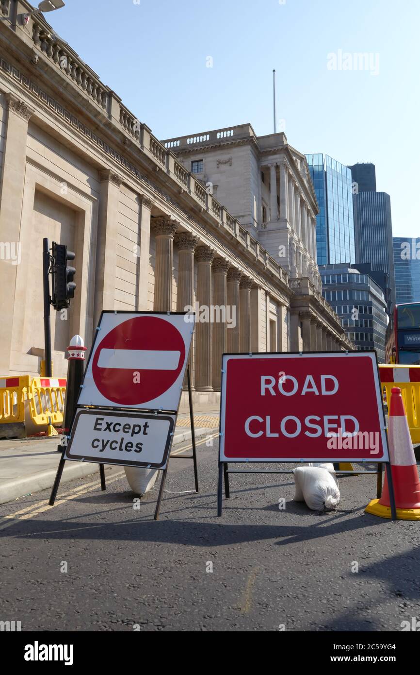 Photograph of the Bank of England with 'Road Closed' and ' No Entry ...