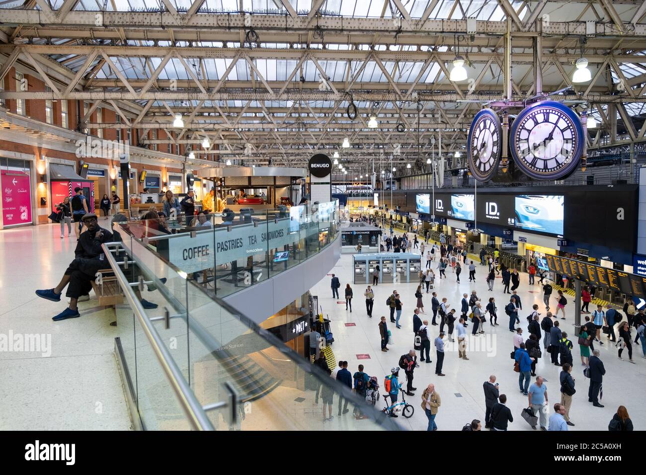 Waterloo station, one of the busiest train stations in London Stock ...