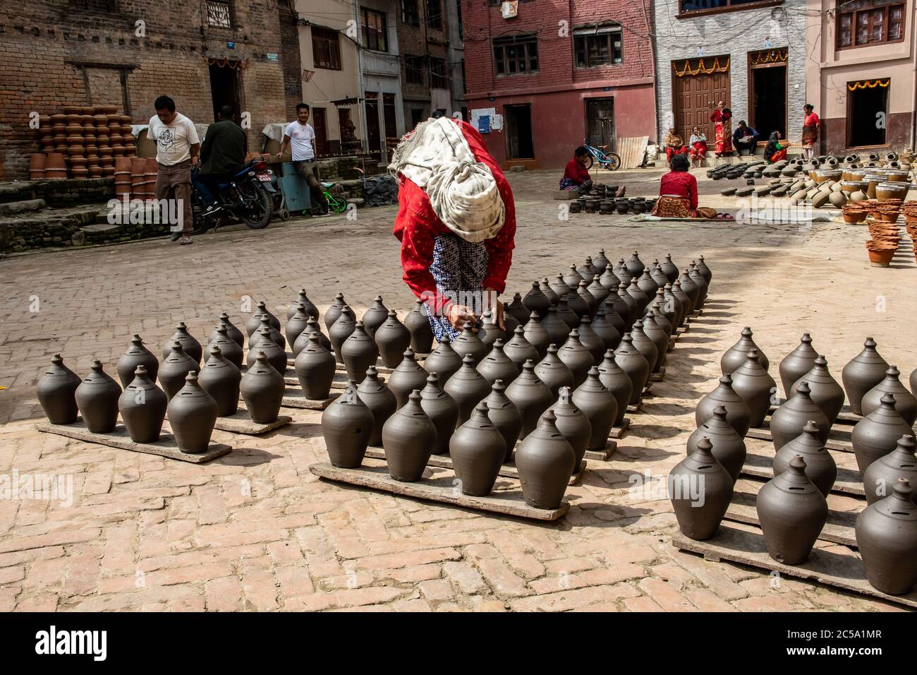 Travel pottery nepal hi-res stock photography and images - Alamy