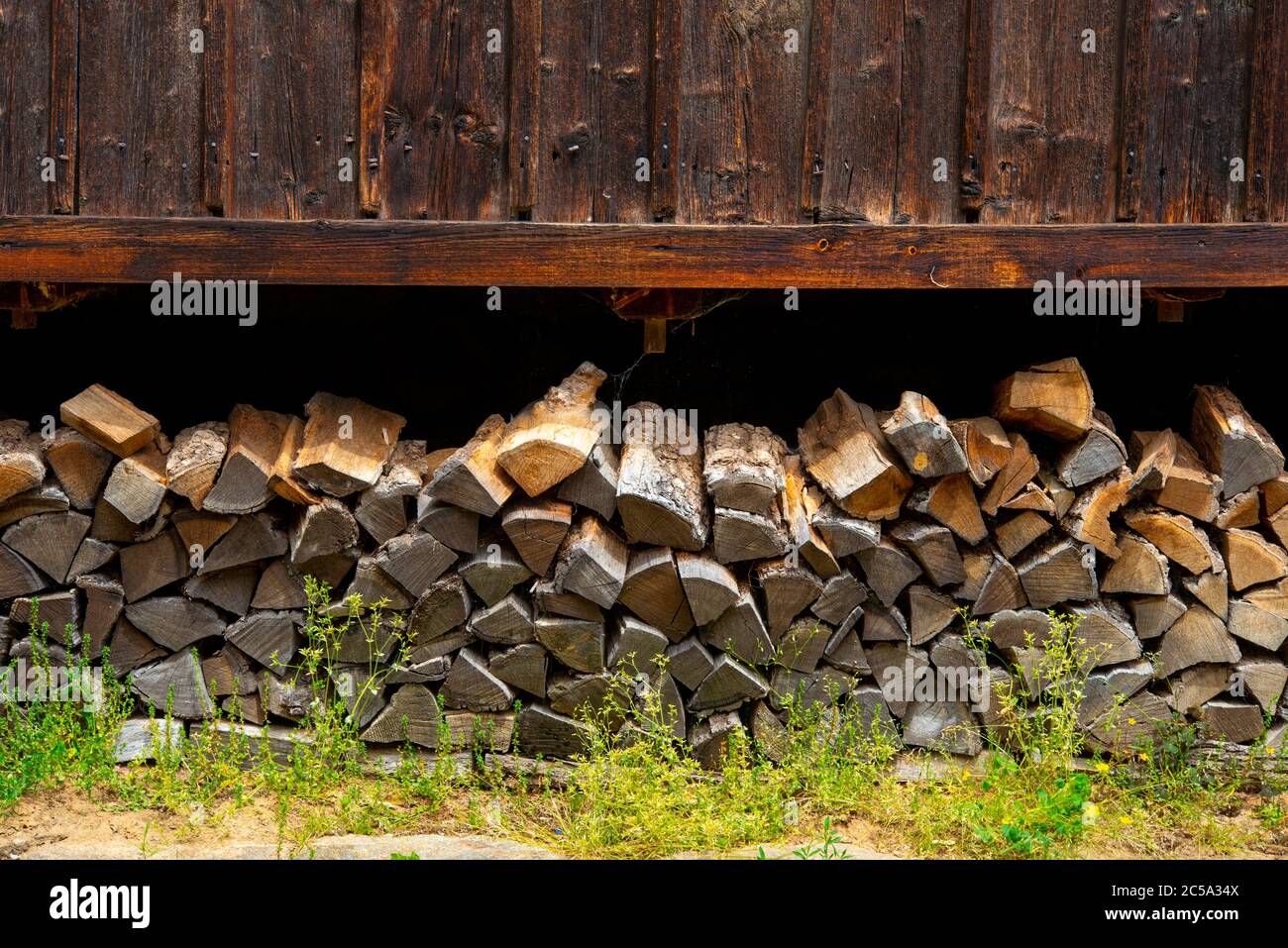 wooden board in various shapes for doors and furniture Stock Photo - Alamy