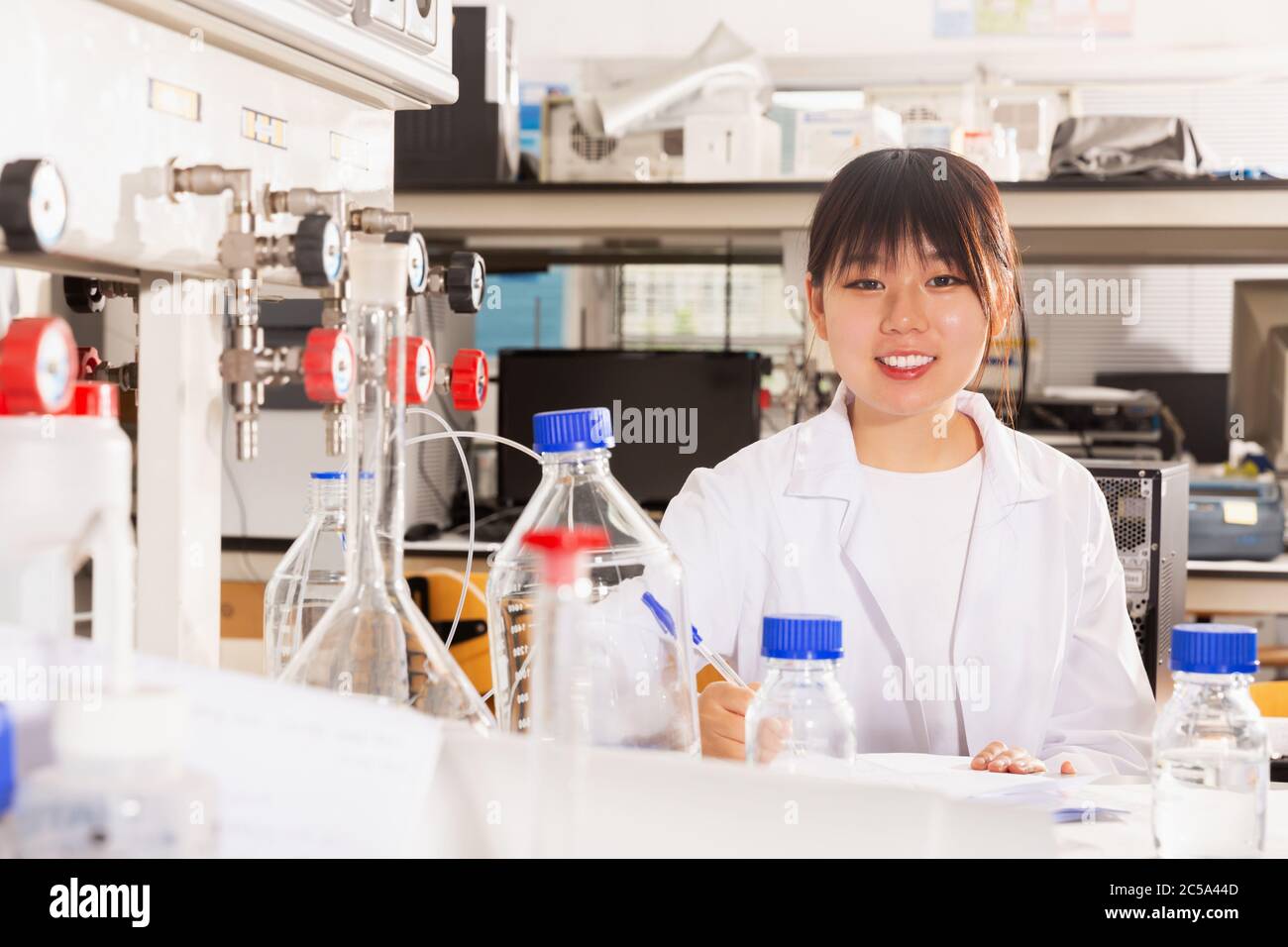 Chinese medical chart hi-res stock photography and images - Alamy