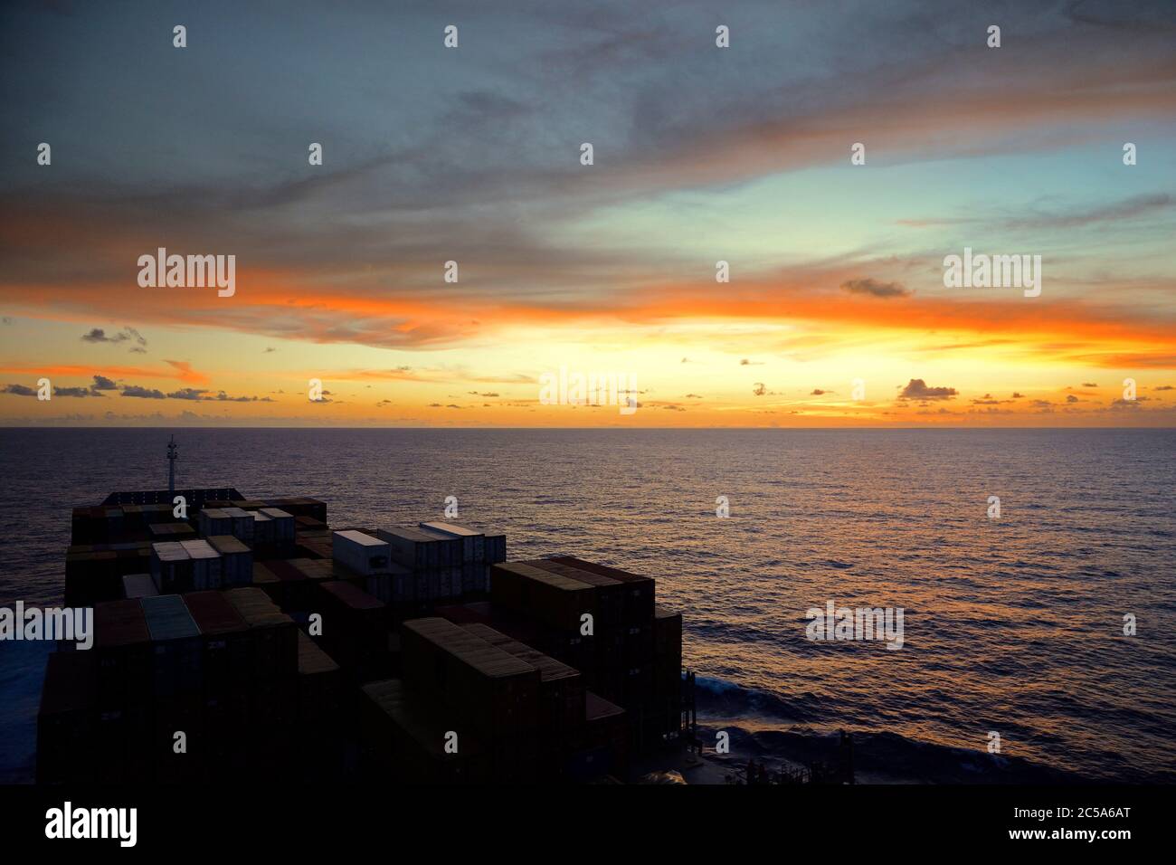 Sonnenuntergang an deck hi-res stock photography and images - Alamy