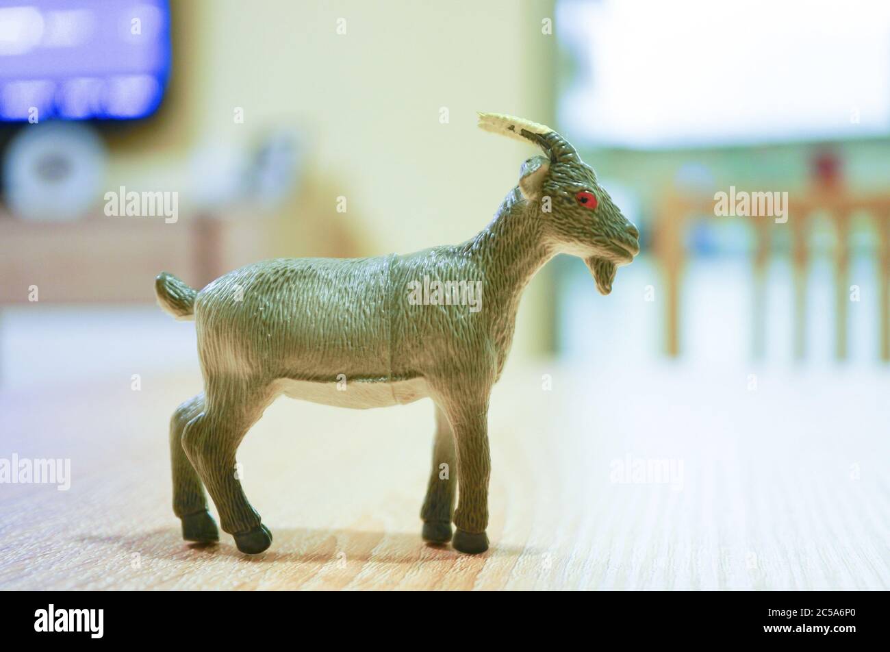 Plastic toy farm animals grass hi-res stock photography and images - Alamy