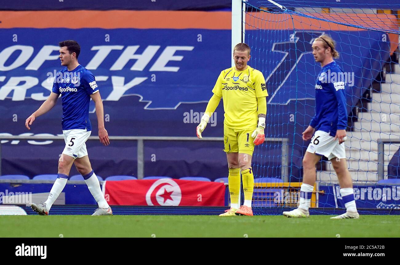 Everton jordan pickford michael keane hi-res stock photography and ...