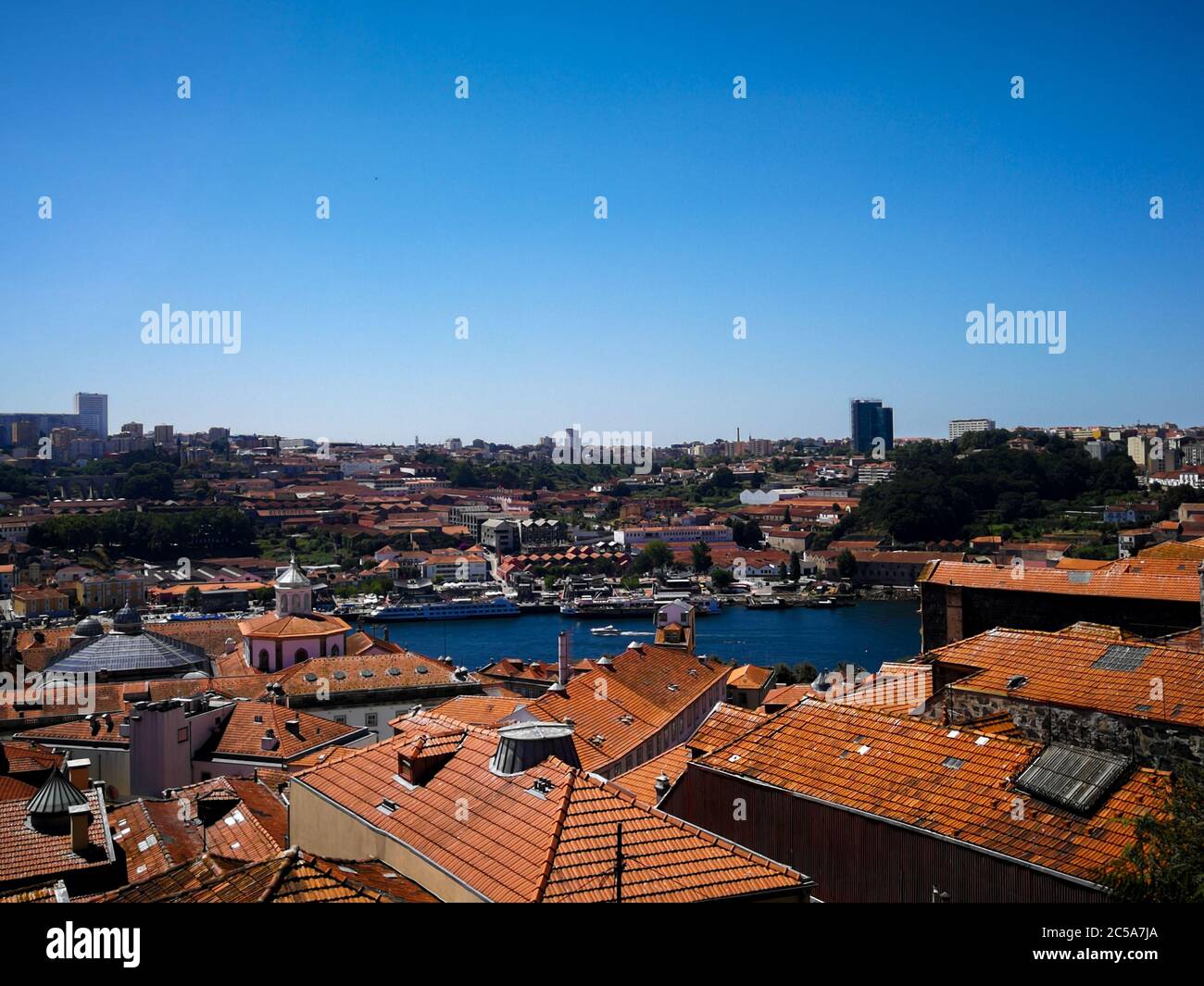 Aerial overhead night rooftop view hi-res stock photography and images ...