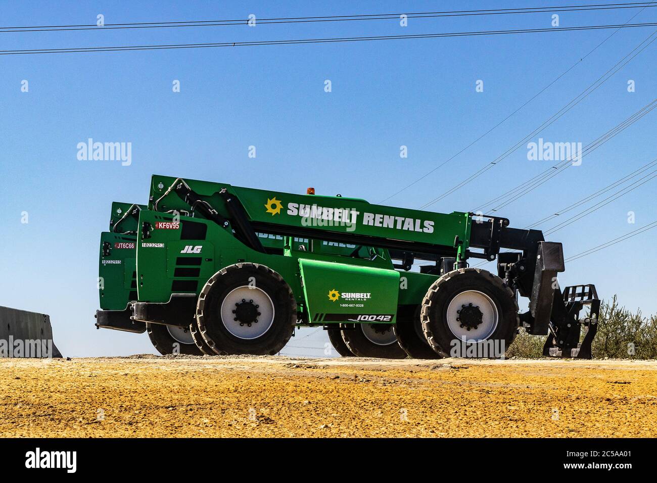 Jlg skytrak telehandler lift hi-res stock photography and images - Alamy