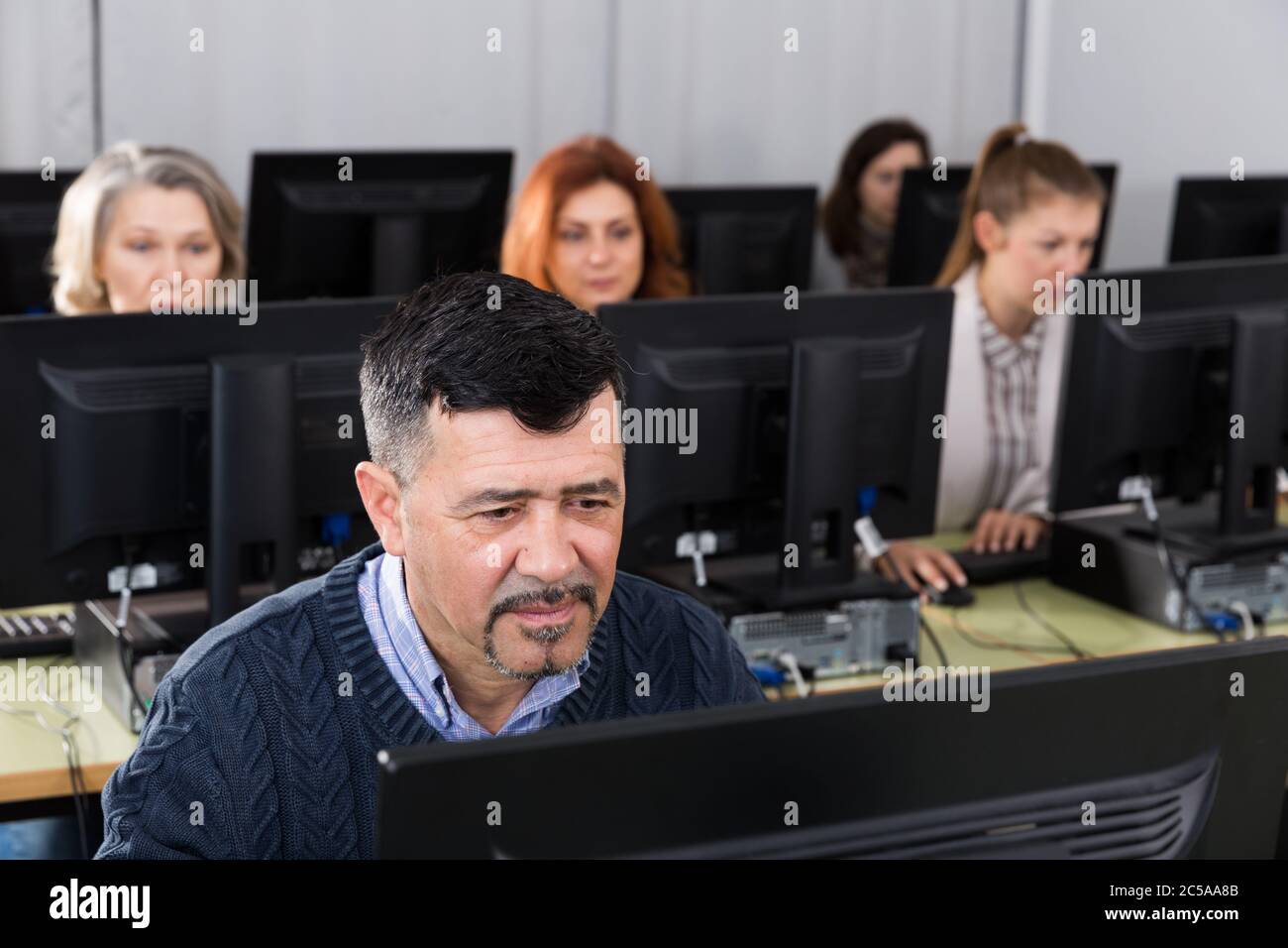 University of the third age hi-res stock photography and images - Alamy