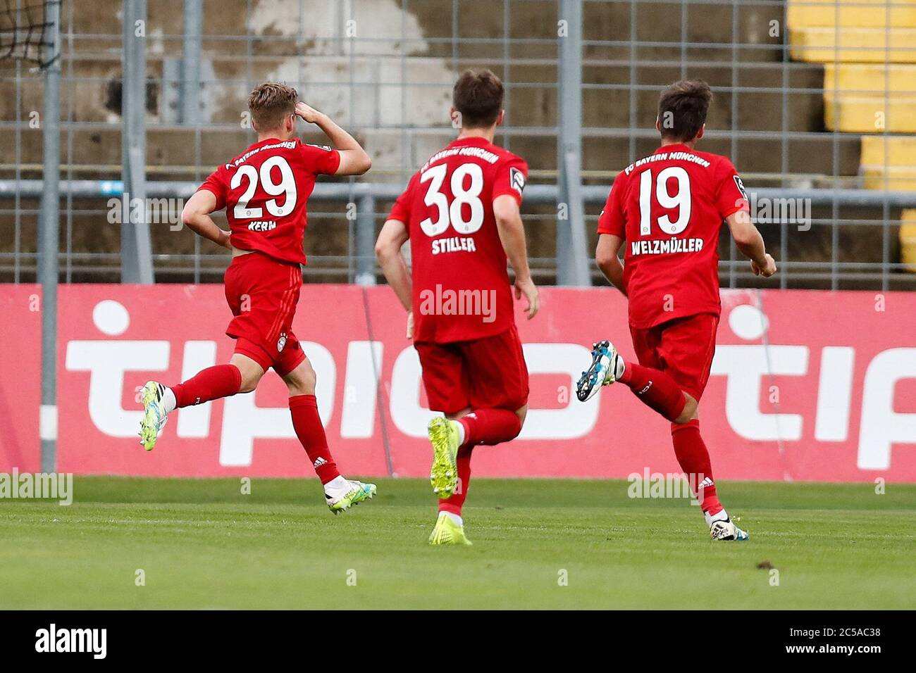 Kern timo fc bayern munchen hi-res stock photography and images - Alamy