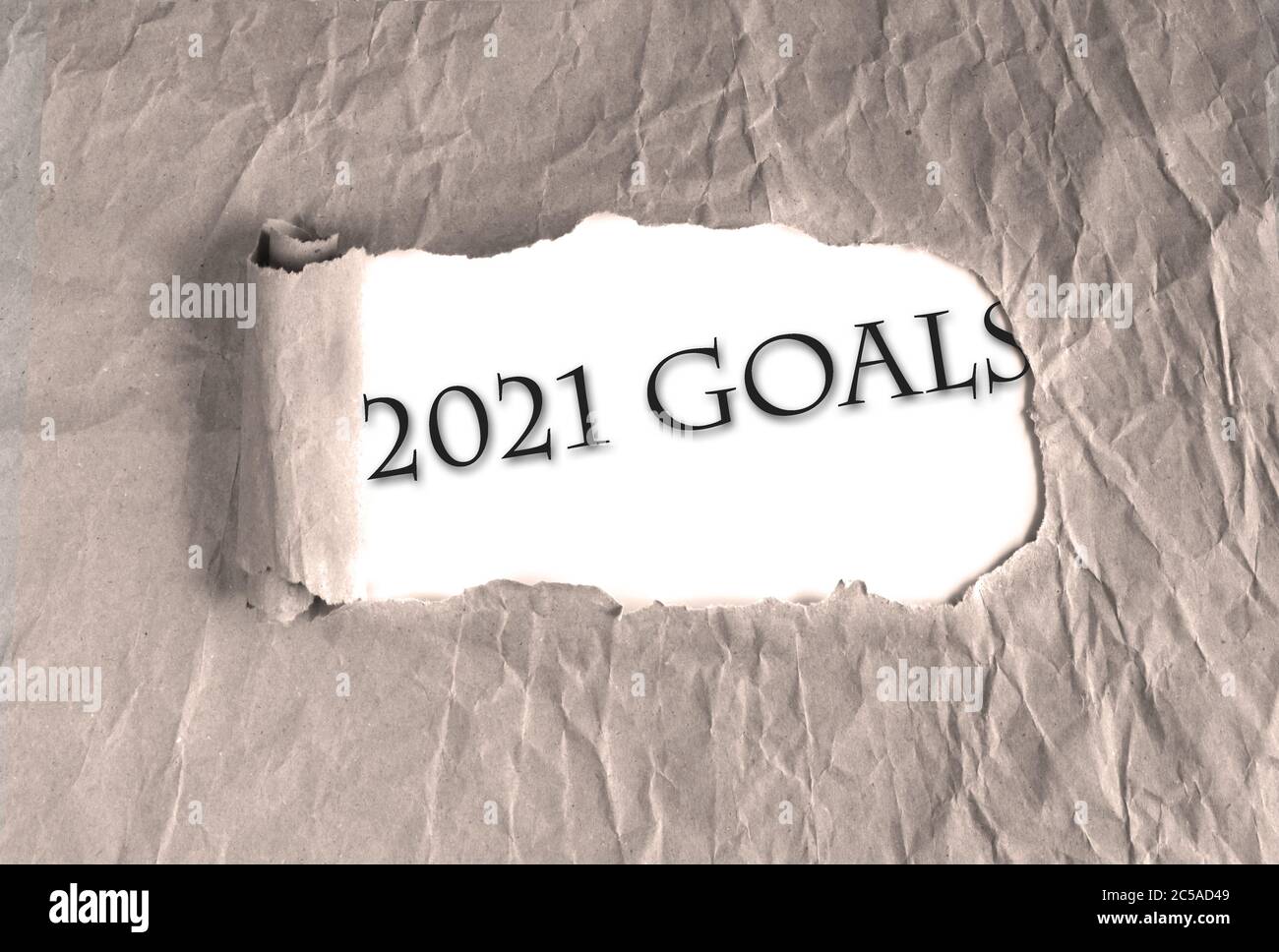 Word 2021 Goals on torn brown grunge paper background. new year 2021 ...