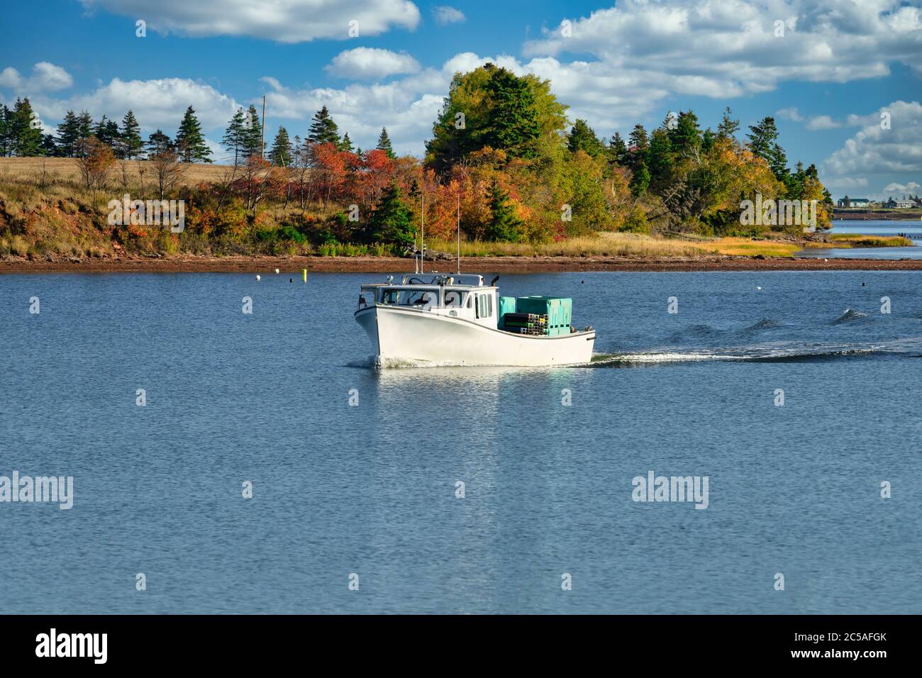 Boat boats lobstering fishing hi-res stock photography and images - Alamy