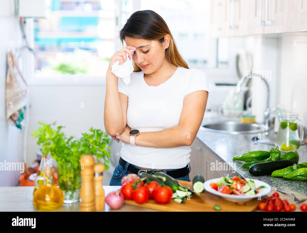 Peru woman sad hi-res stock photography and images - Alamy