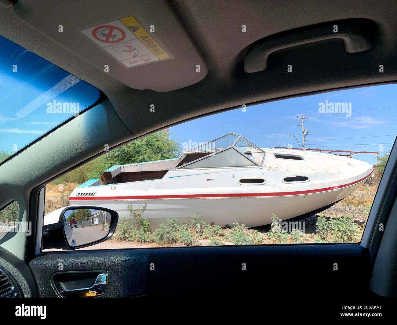 Barco yate hi-res stock photography and images - Alamy