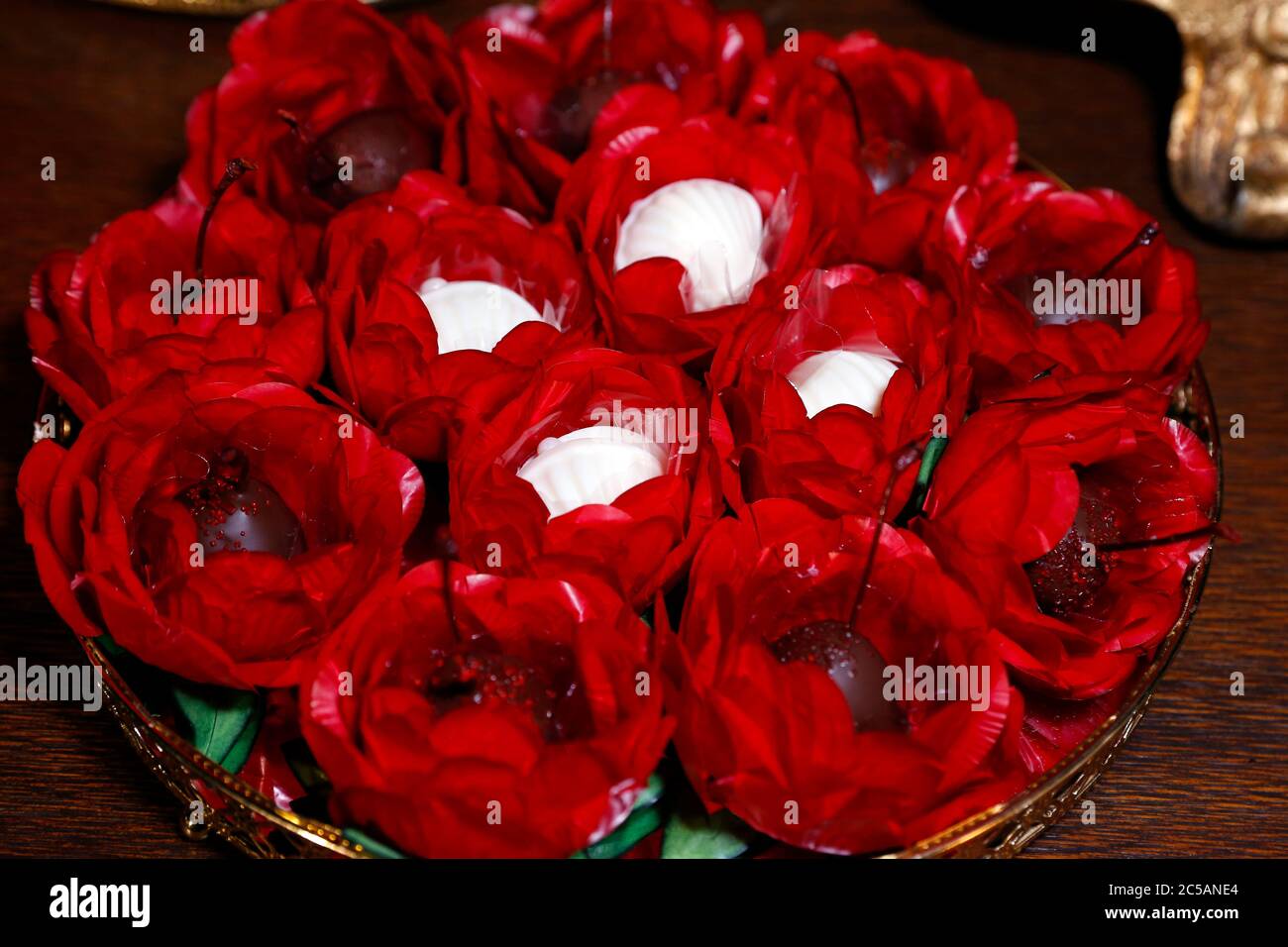 various delicious and beautiful candies for party and wedding ...