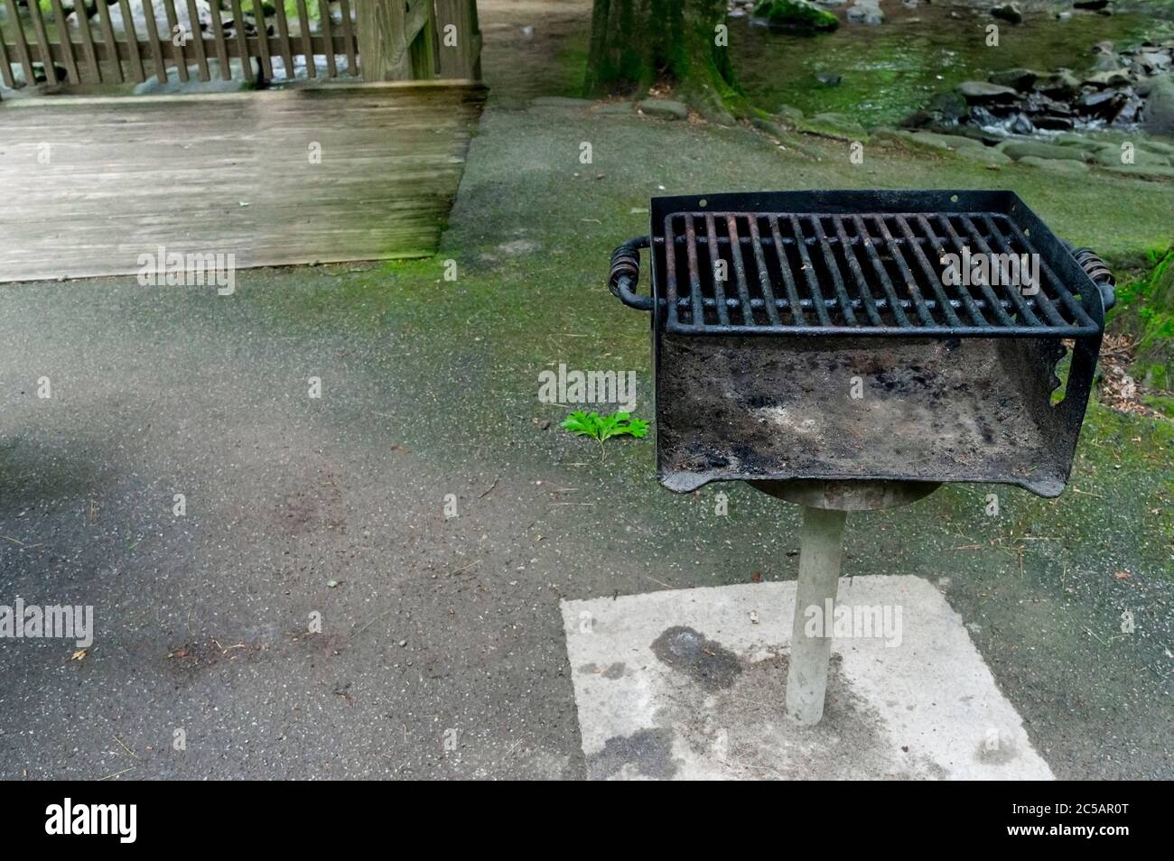 Horizontal shot of a well worn barbecue grill with copy space Stock ...