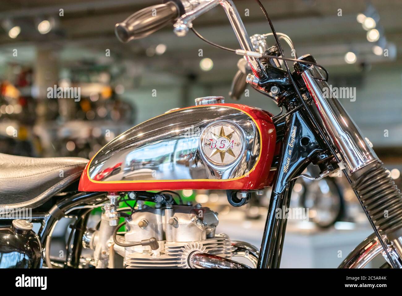 Bsa motorcycle tank hi-res stock photography and images - Alamy