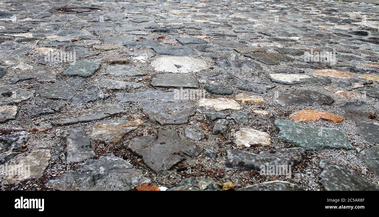 Old rock path hi-res stock photography and images - Alamy