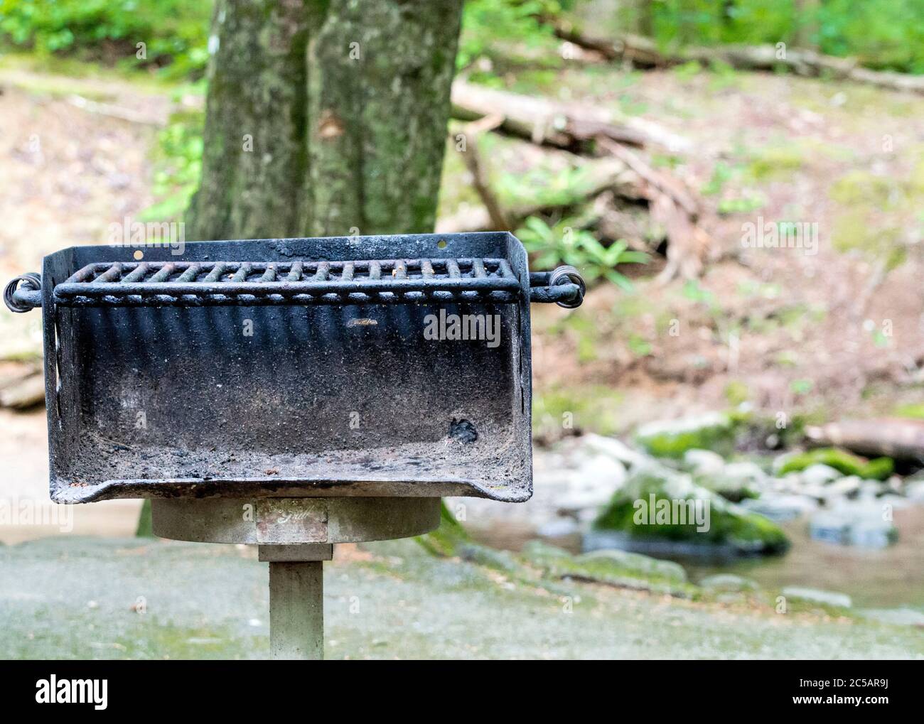 Horizontal metal grill hi-res stock photography and images - Alamy