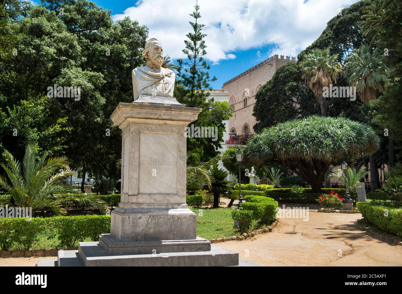 Giuseppe Garibaldi bust in Park Garibaldi, he was an Italian general ...