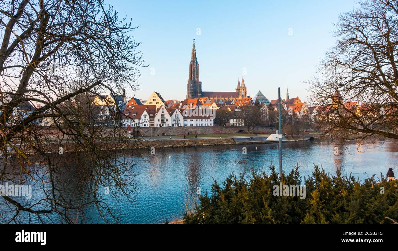 Panoramic picture of the famous cathedral in the German city of Ulm ...