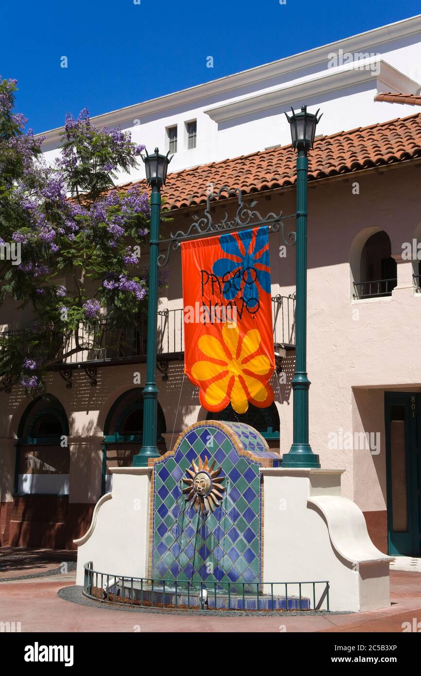 Fountain in Paseo Nuevo Shopping Mall, Santa Barbara, California, USA ...