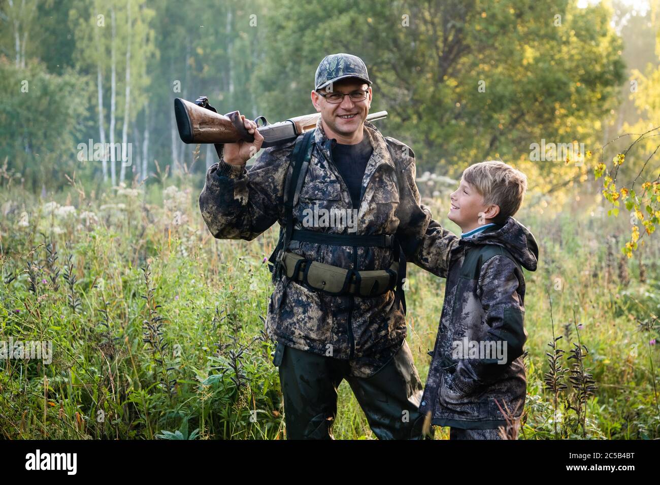 Sniper bird hi-res stock photography and images - Alamy