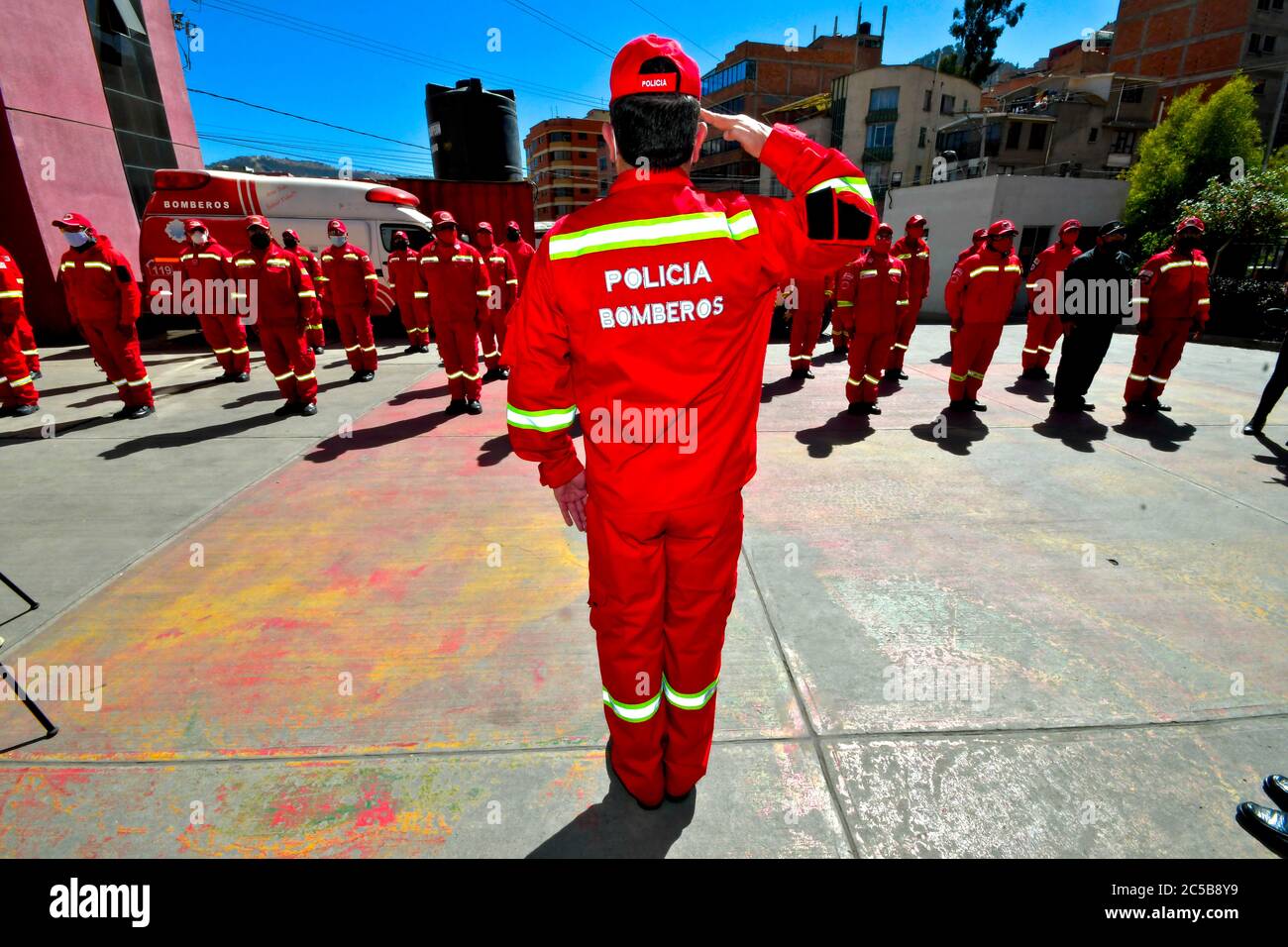 La Paz, LA PAZ, Bolivia. 1st July, 2020. Bolivian Police firefighters ...