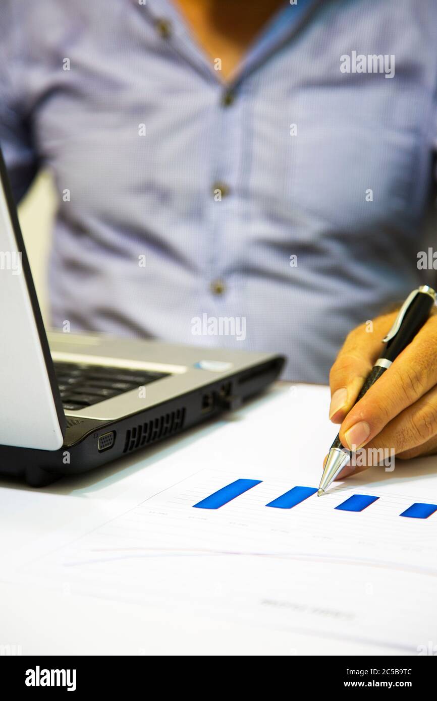 Financial report office man hi-res stock photography and images - Alamy