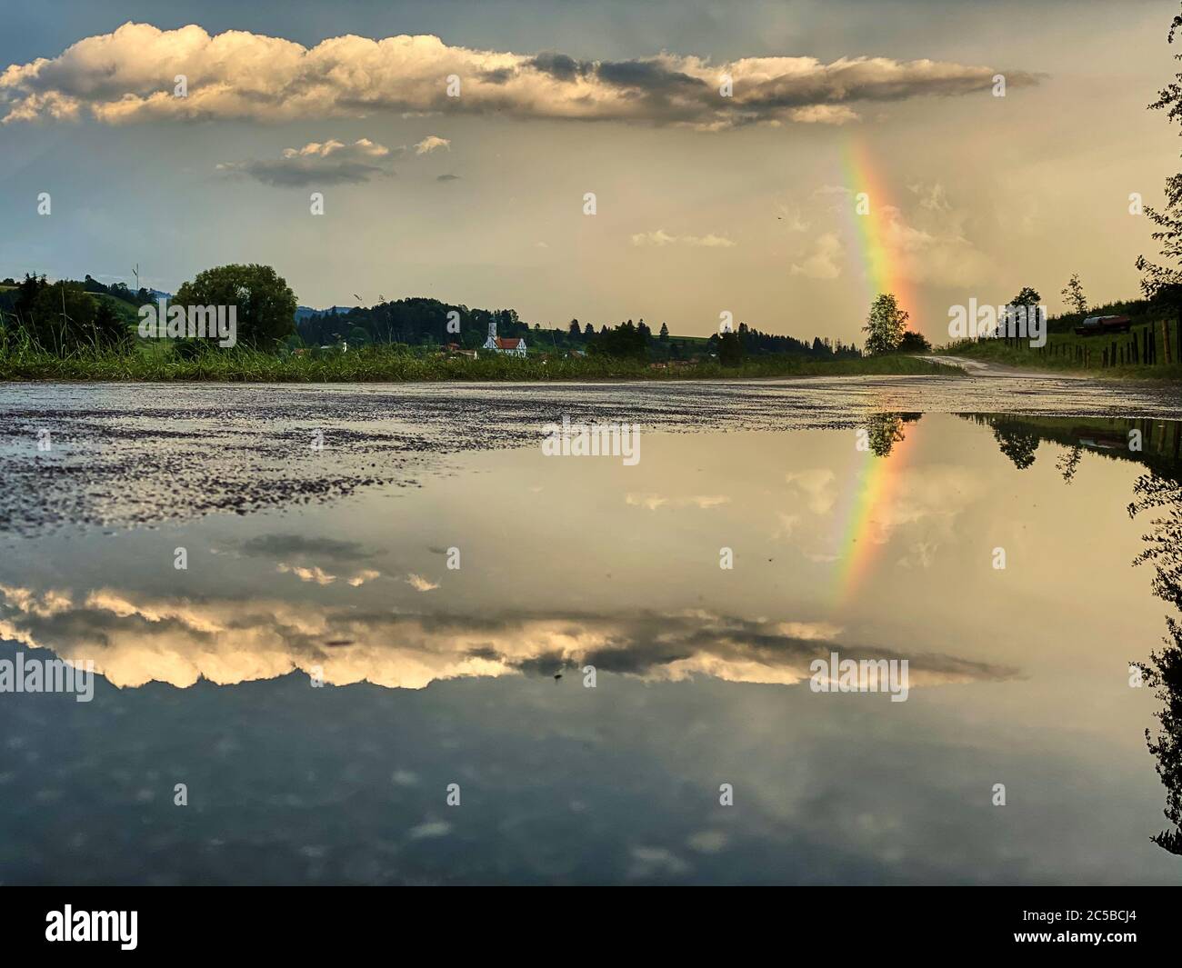 Regenwolke symbol hi-res stock photography and images - Alamy