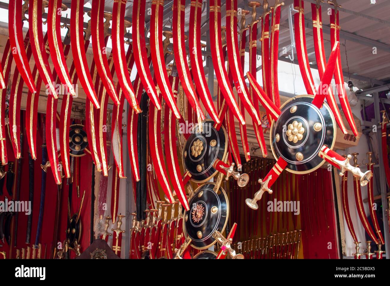 Sword shop hi-res stock photography and images - Alamy