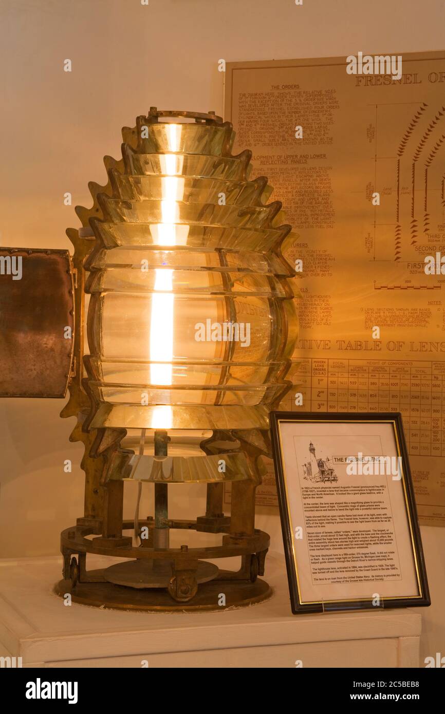 Fresnel lighthouse lens hi-res stock photography and images - Alamy