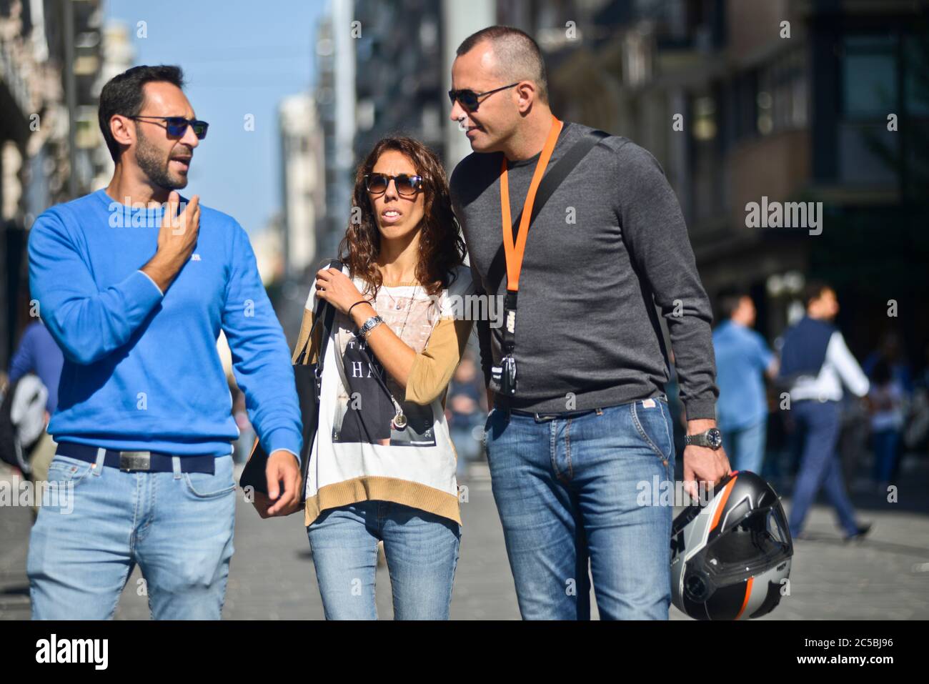 Hand gestures of italy hi-res stock photography and images - Alamy