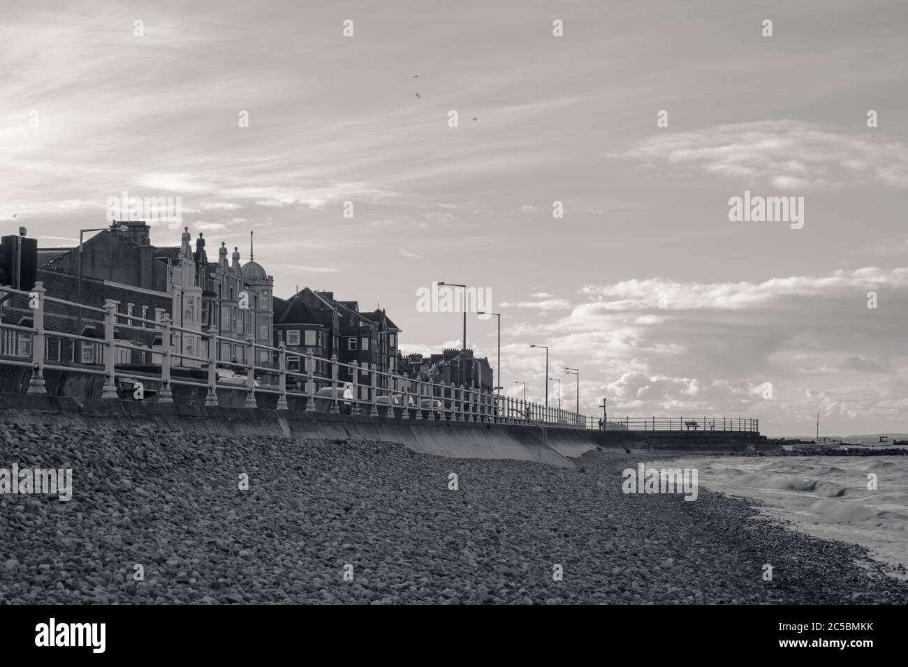 Recurved seawall hi-res stock photography and images - Alamy