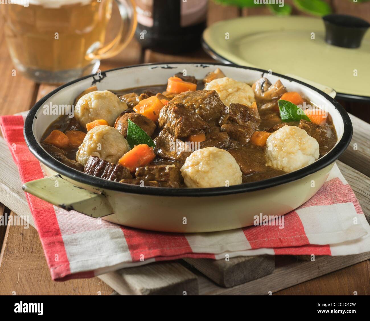 English beef casserole hi-res stock photography and images - Alamy