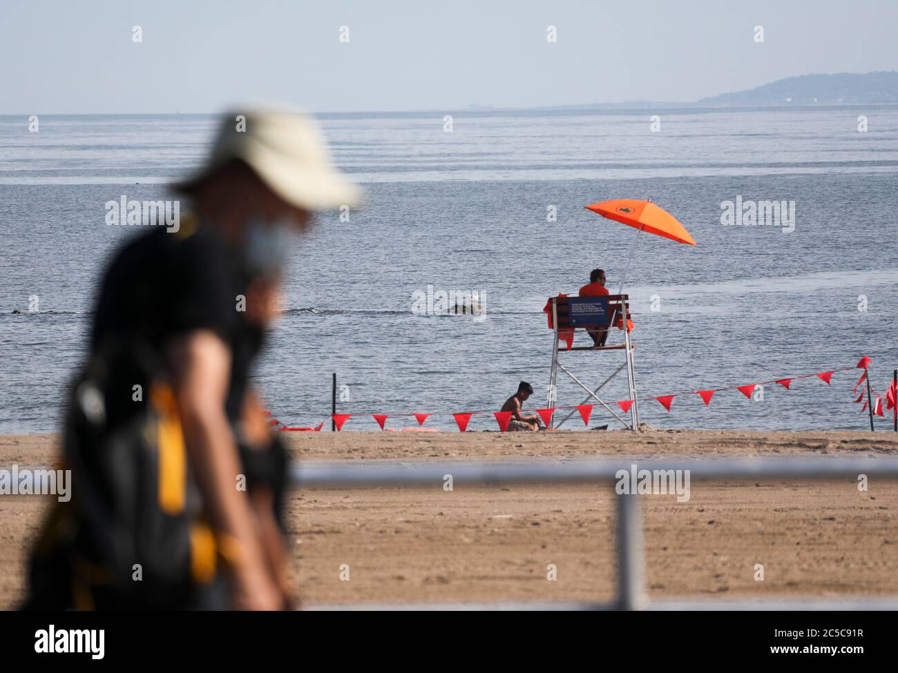 Lifeguards from united states hi-res stock photography and images - Alamy