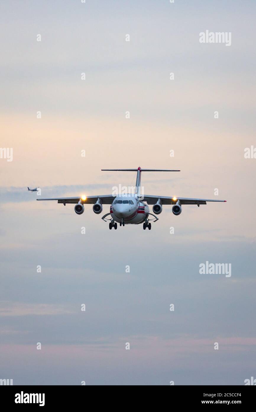 Coulson plane hi-res stock photography and images - Alamy