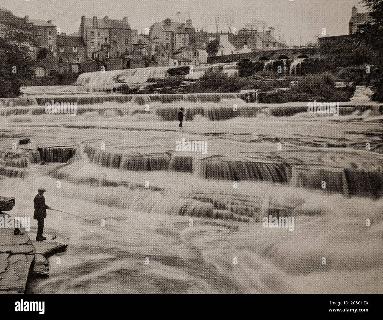An early 1920's view of fishermen fishing for salmon in The Cascades of ...