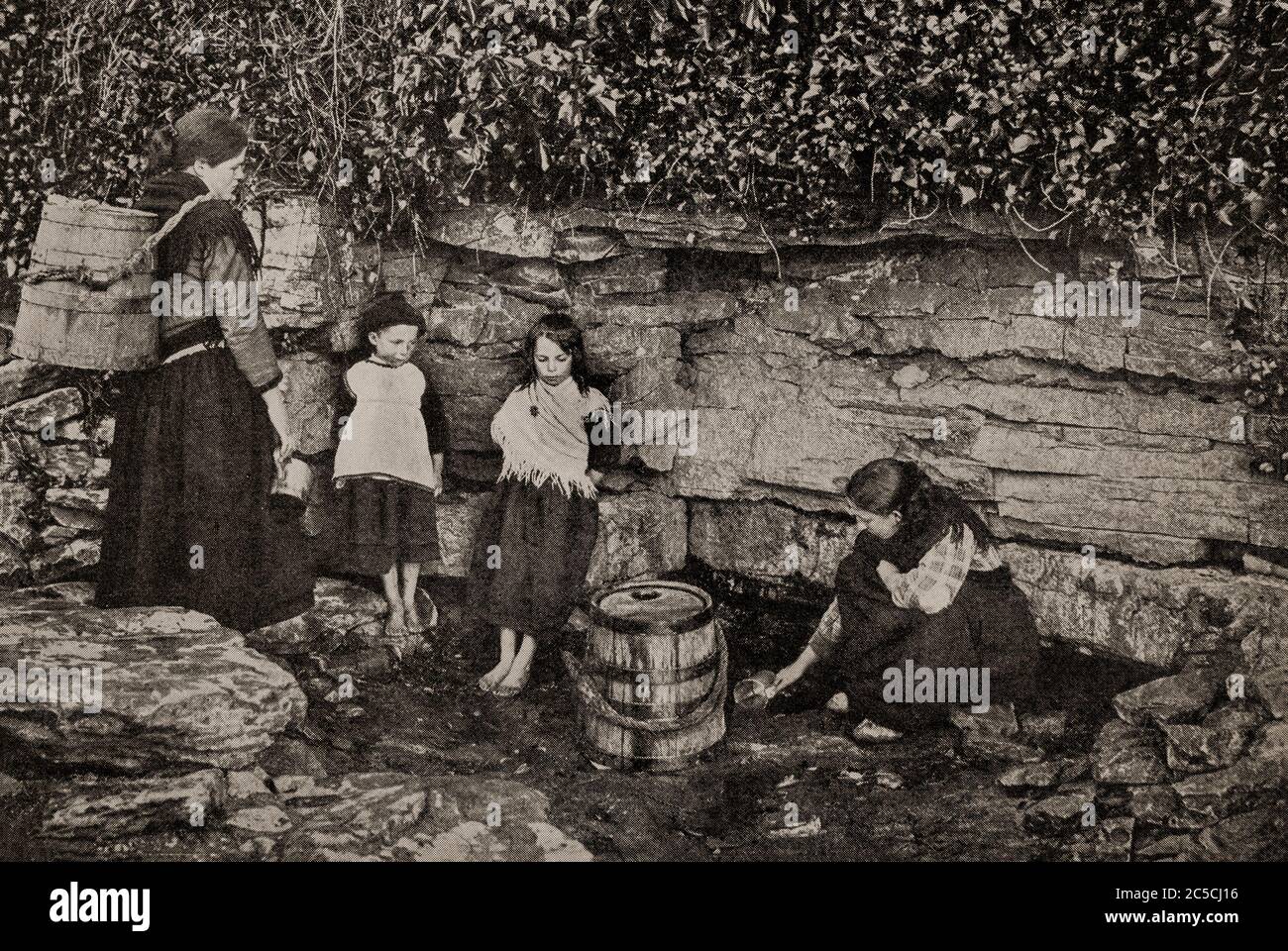 Stream water feature hi-res stock photography and images - Alamy