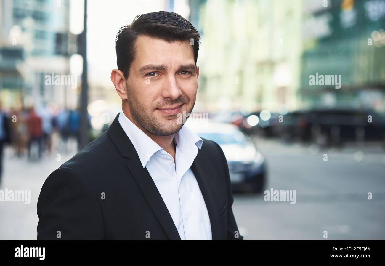 Smirking hi-res stock photography and images - Alamy