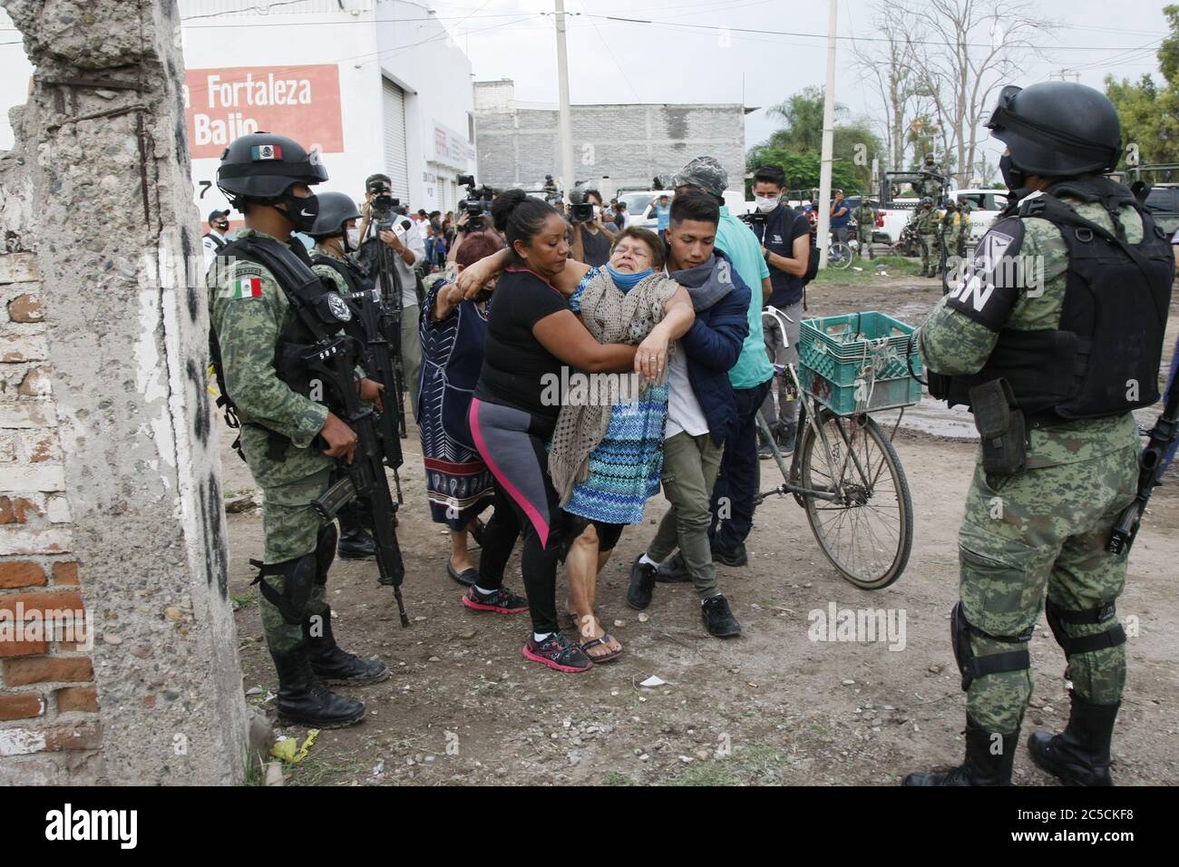 Police woman mexico hi-res stock photography and images - Alamy