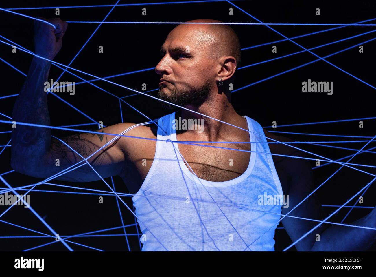 Man profile picture hi-res stock photography and images - Alamy