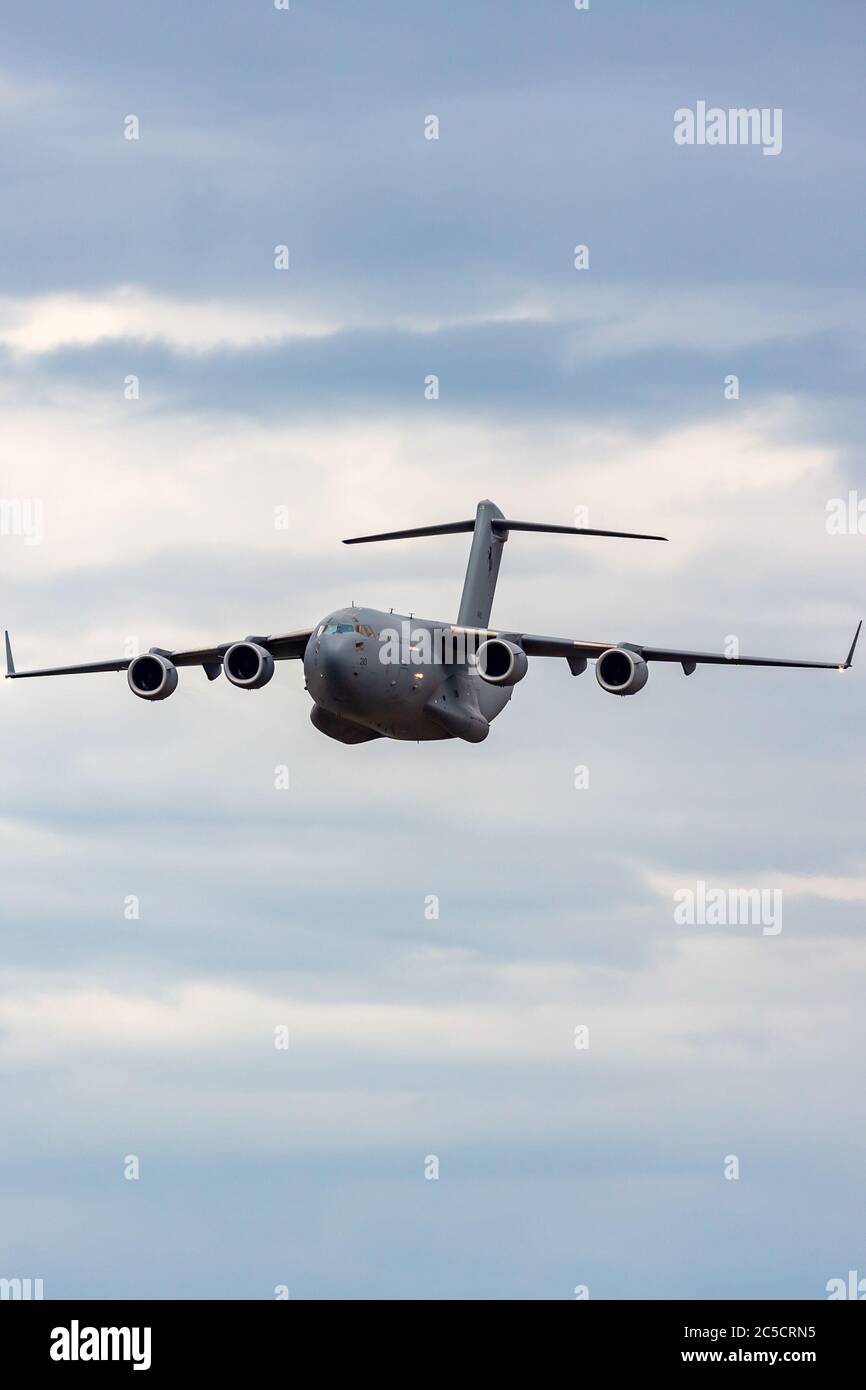 Royal Australian Air Force (RAAF) Boeing C-17A Globemaster III Large military cargo aircraft ...
